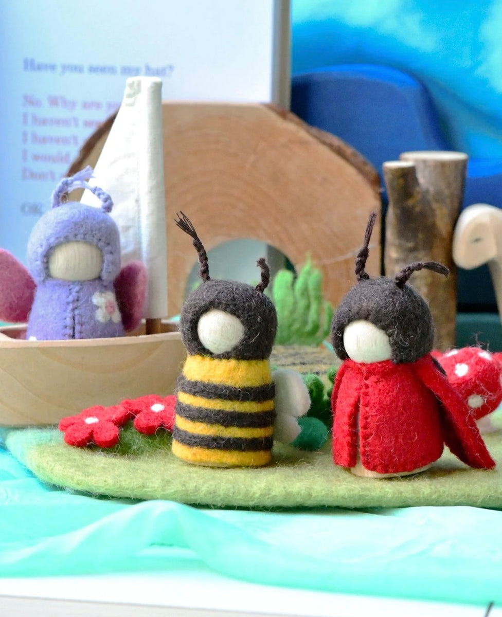 BUGS PEG DOLLS SET - BEE, LADYBUG AND BUTTERFLY – Three Wild Sprouts