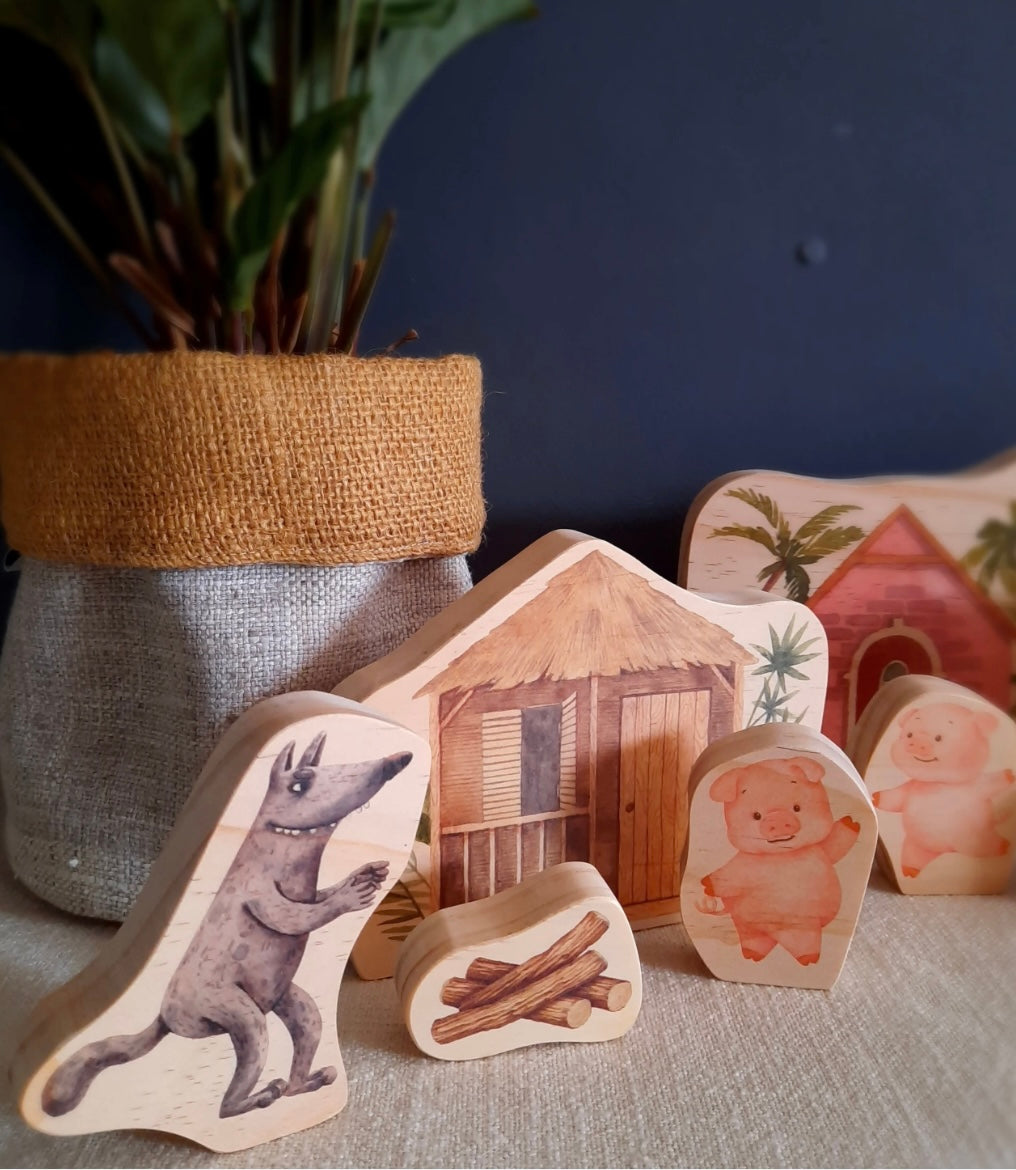 3 Little Pigs - Small World Set – Three Wild Sprouts