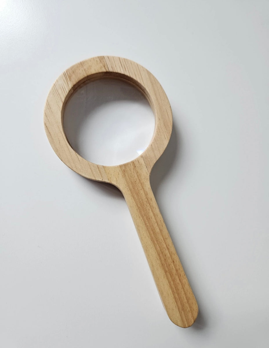 Magnifying glass – Three Wild Sprouts
